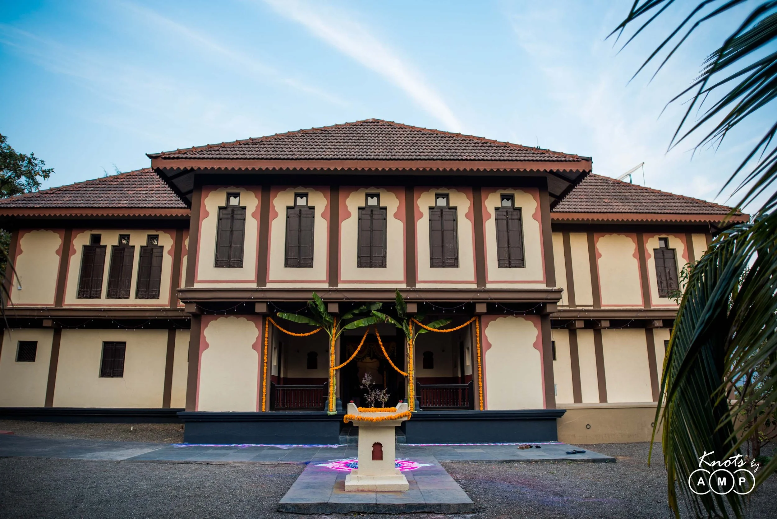 A Cross Border Maharashtrian Wedding at Dhepe Wada — Knotsbyamp