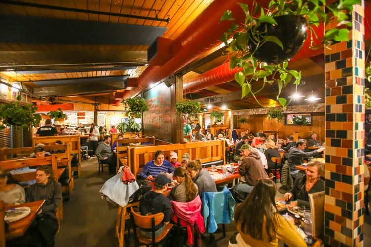 Home2 — Eye Tooth Tavern & Eatery | Anchorage, AK