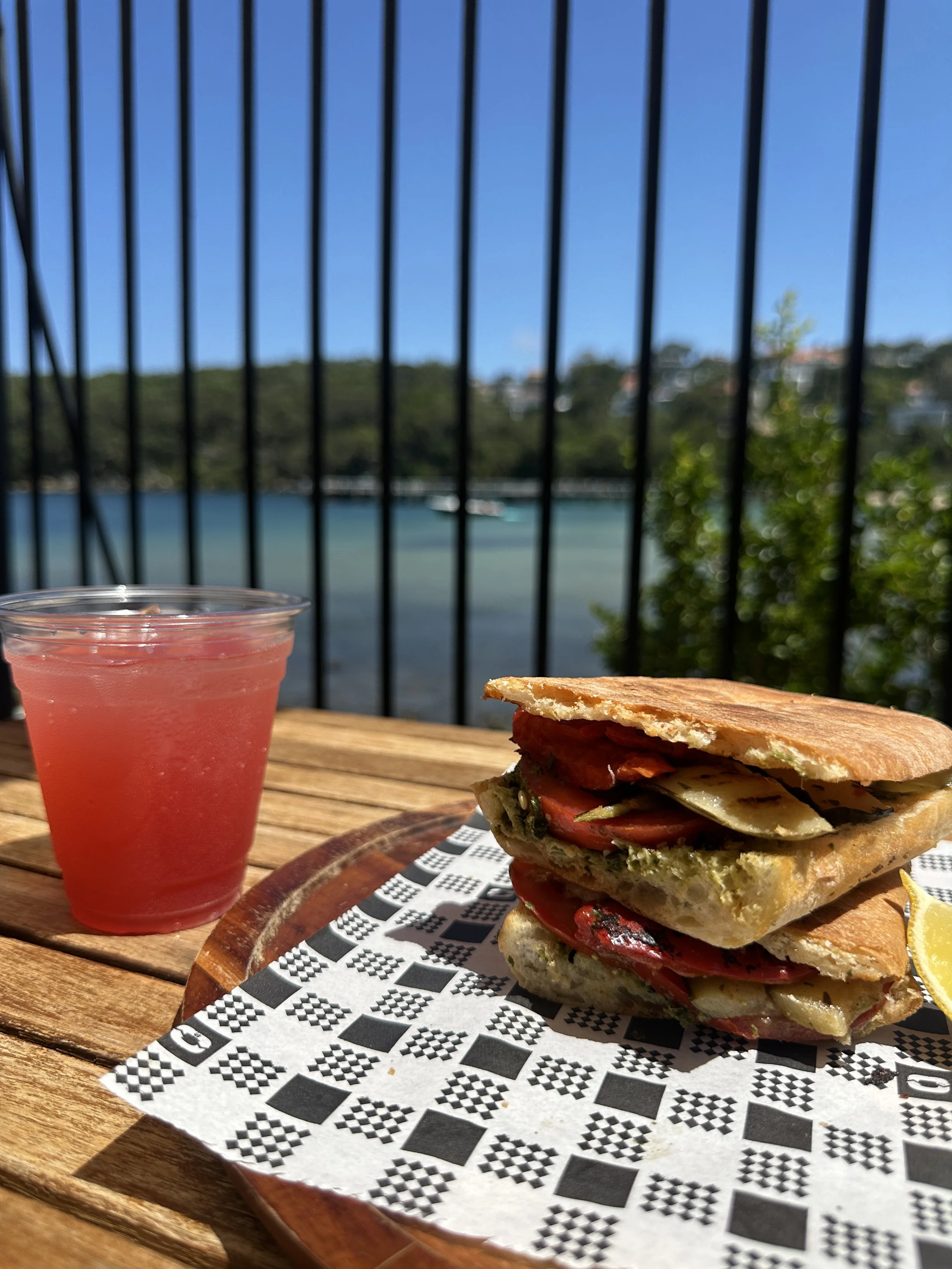 Cafe La Mer