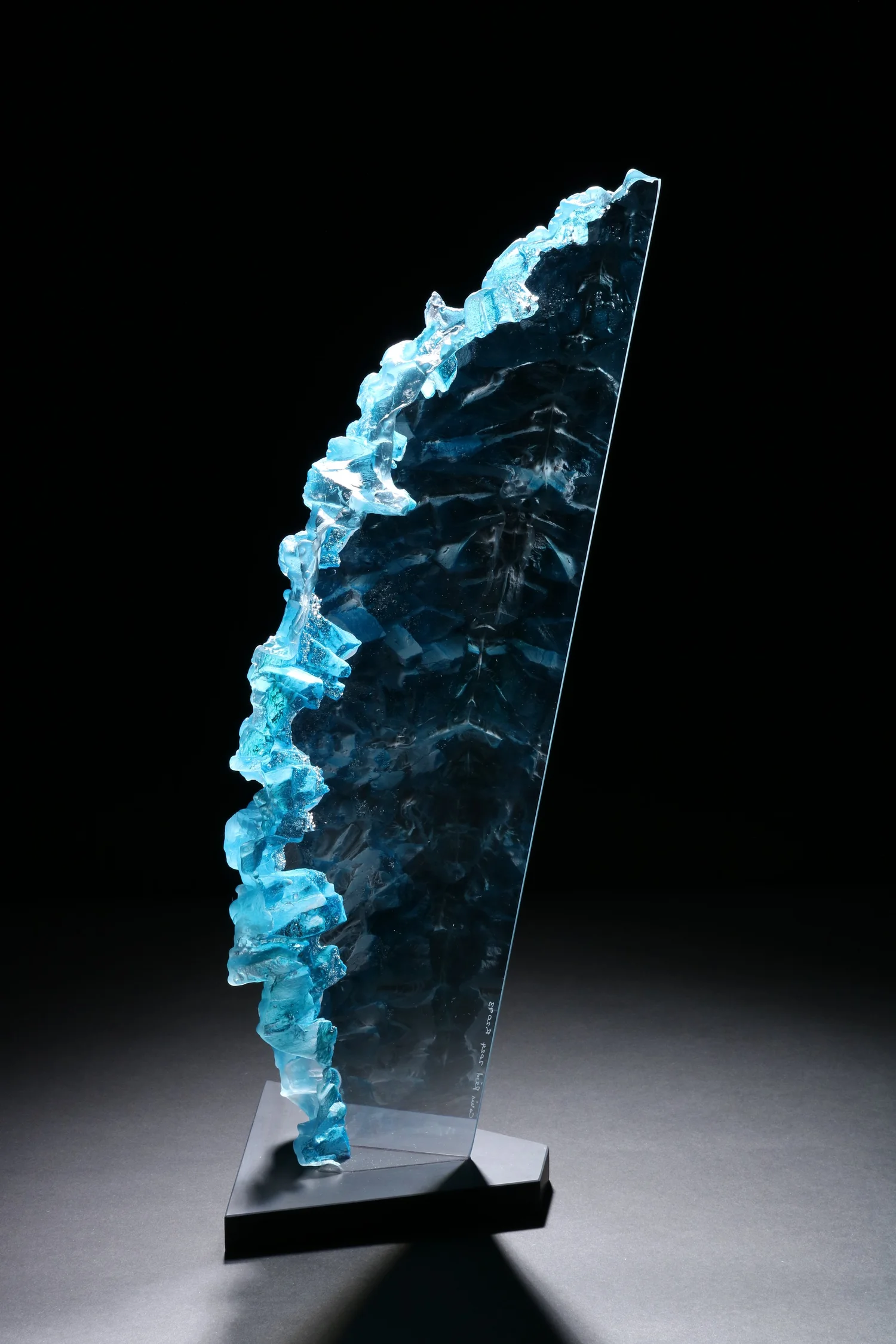 Caleta – R2093 | Optical Glass Sculpture by Colin Reid — Colin Reid Glass