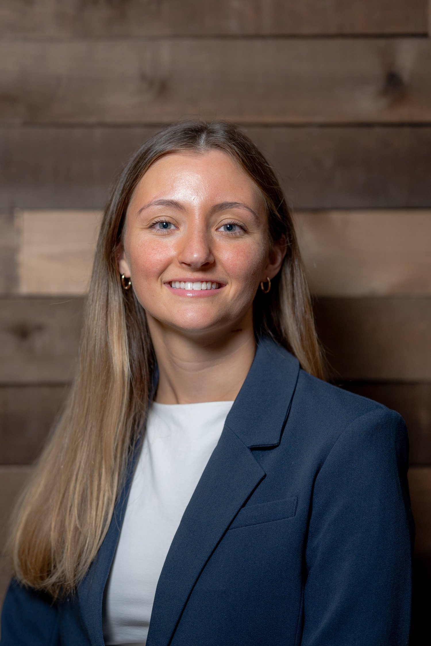 Hannah Marin, Financial Analyst | Grey Fox Wealth Advisors