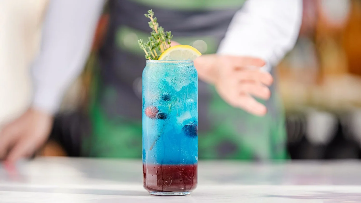 Summer Cocktail Guide 2025: Hottest Trends & Coolest Drinks