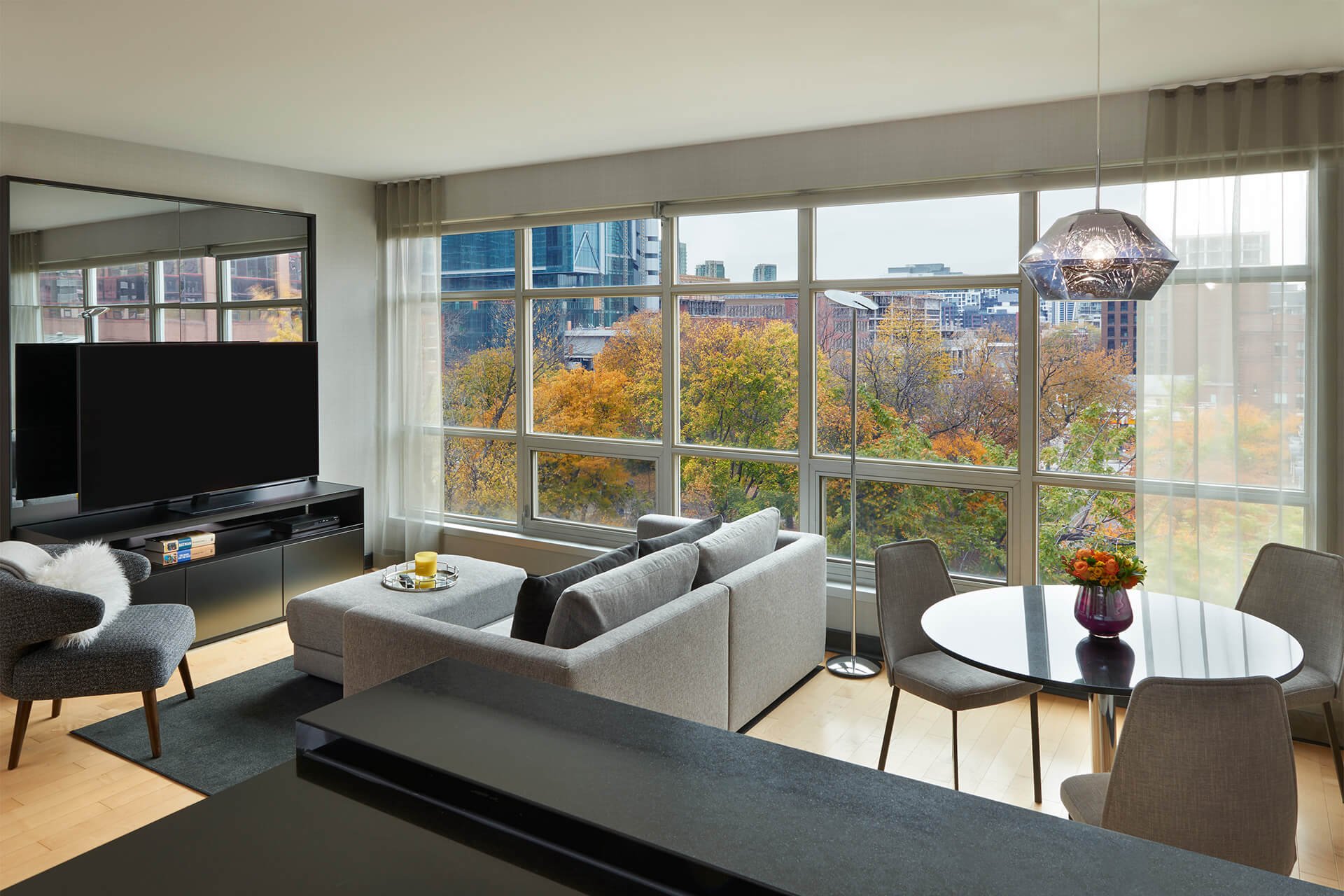SoHo Residences Toronto - Luxury Serviced Apartments