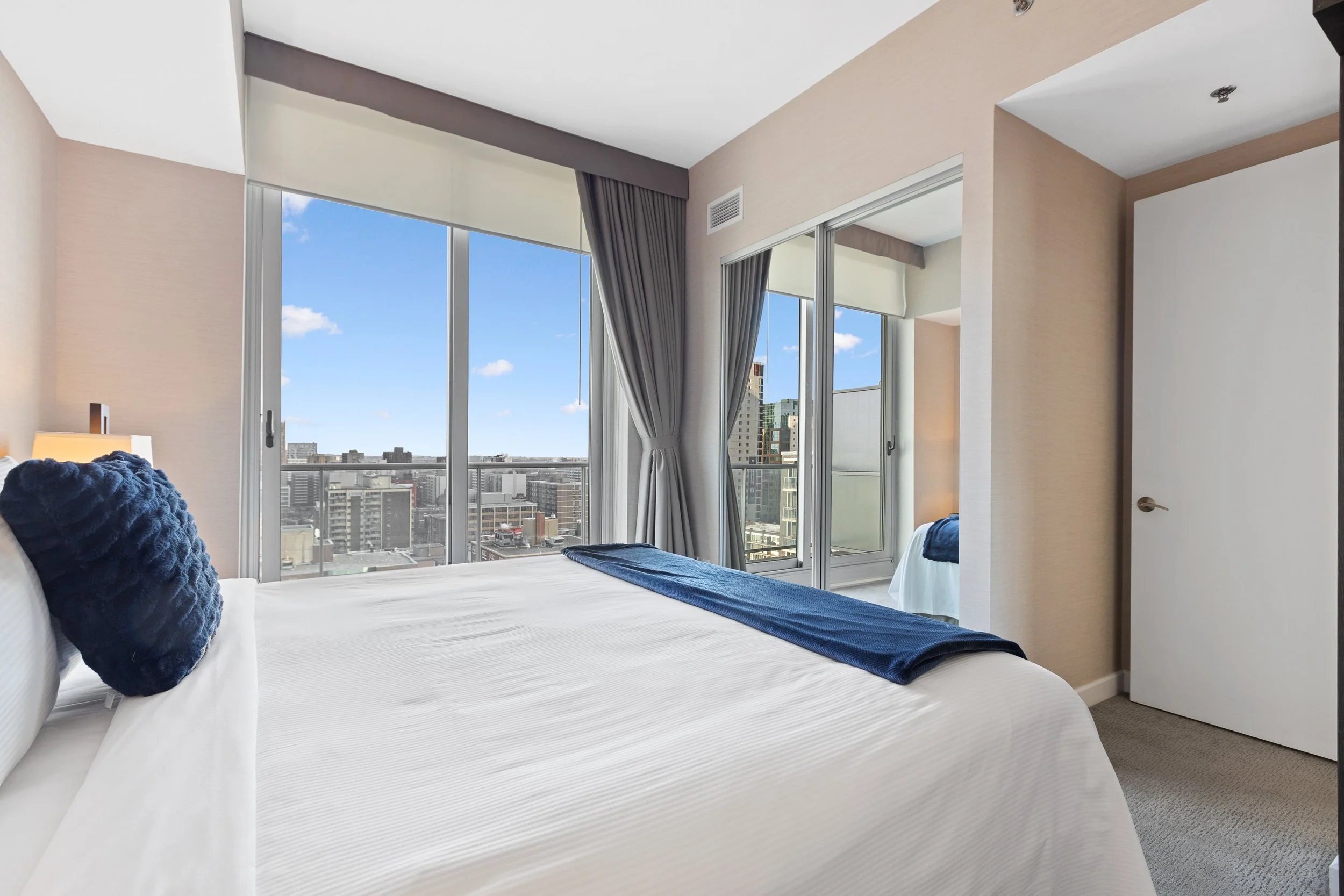 SoHo Residences Ottawa Downtown - Luxury Serviced Apartments