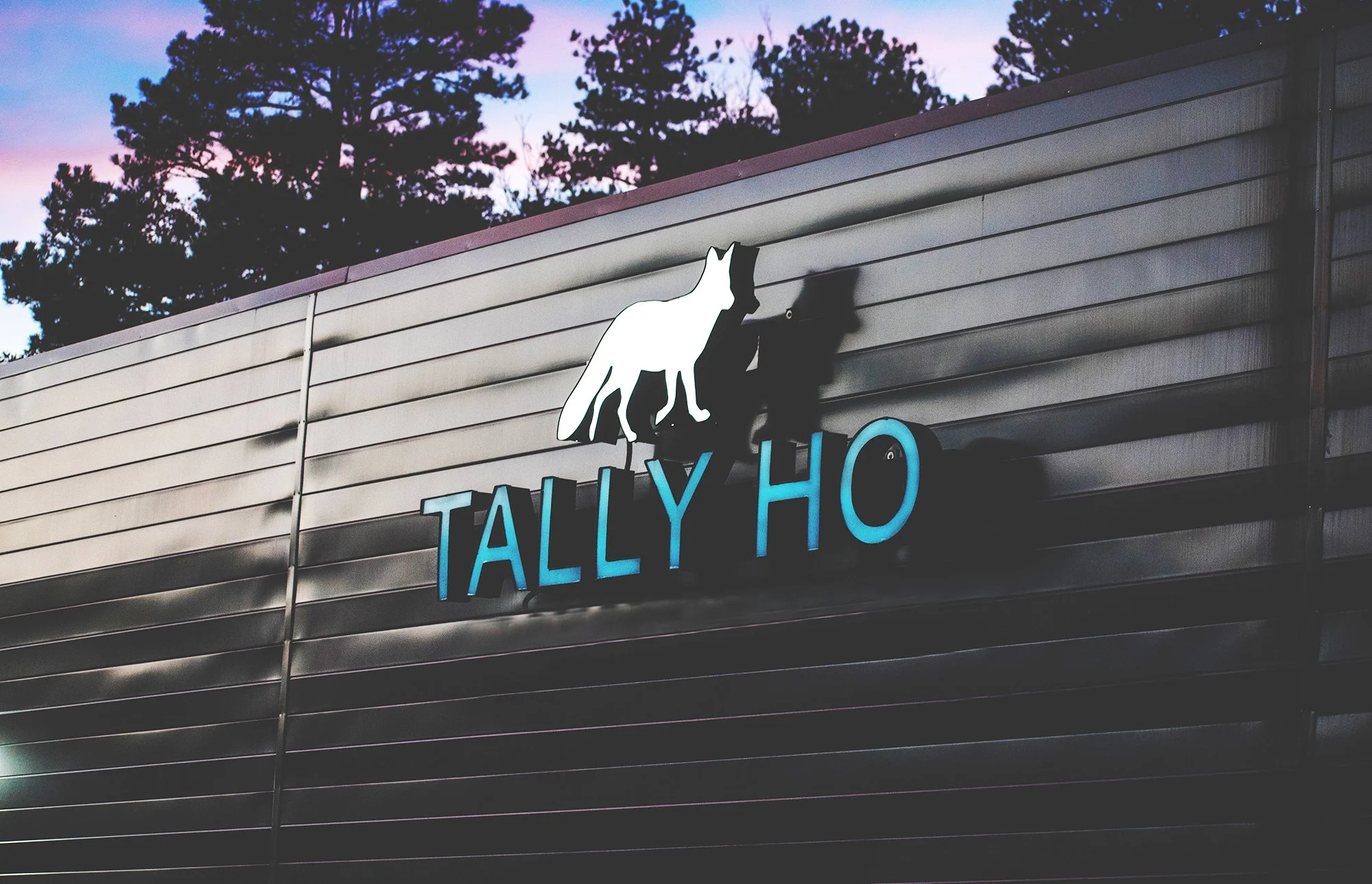 Tally Ho Restaurant & Lounge
