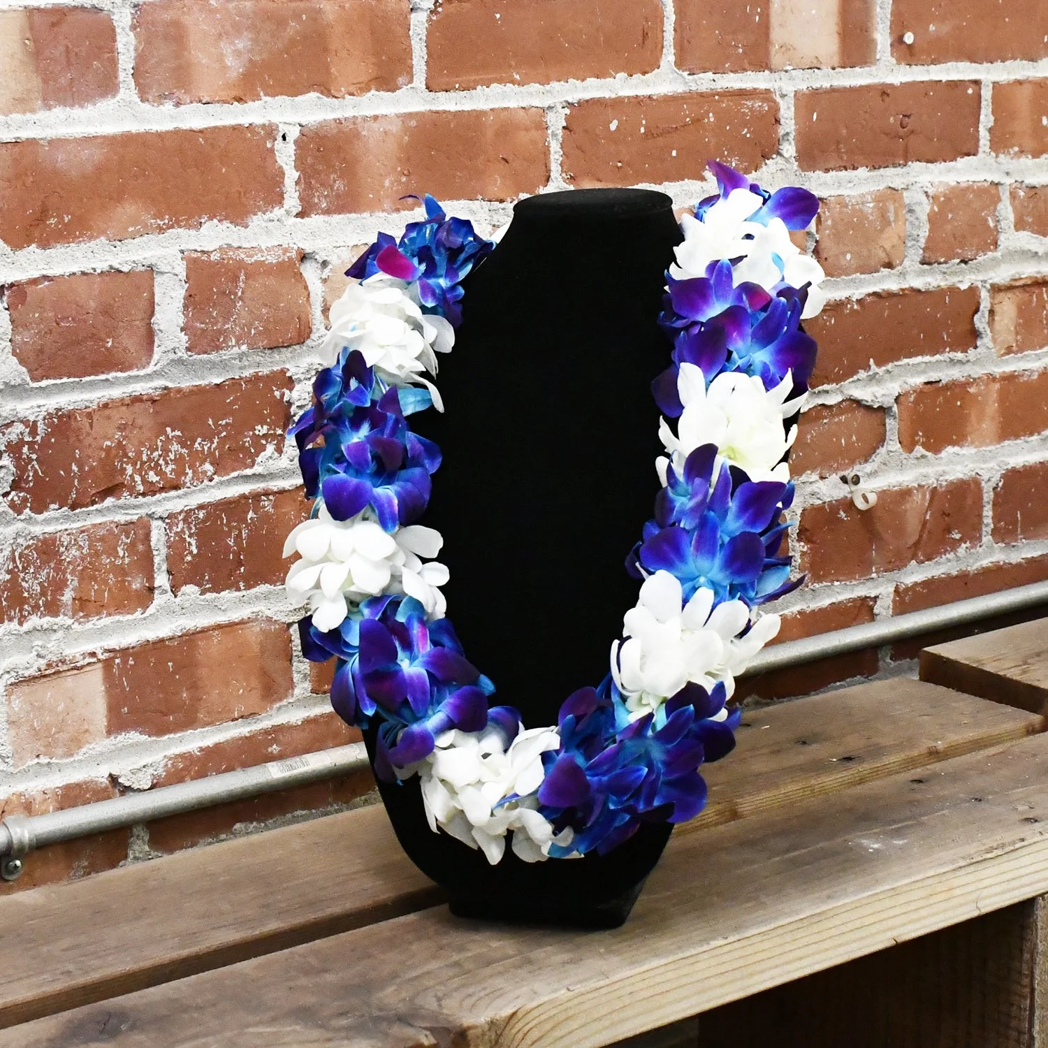 Graduation & Ceremonial Leis — Oakland Flower Market