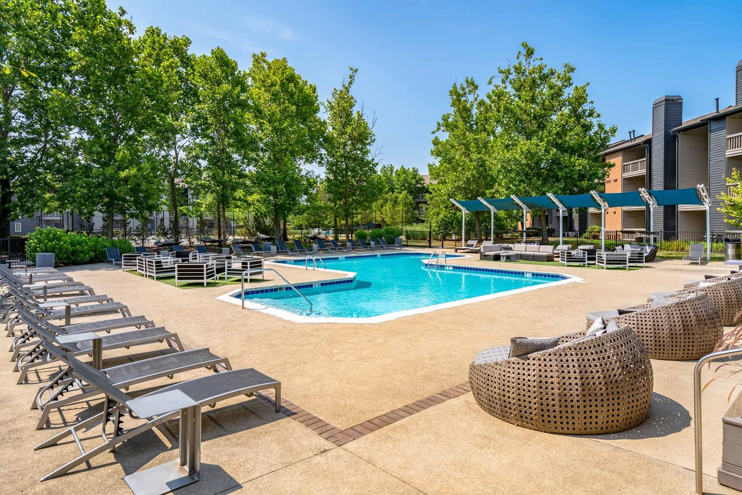 Apartments Near OSU in Columbus, OH | Grandview Apartments