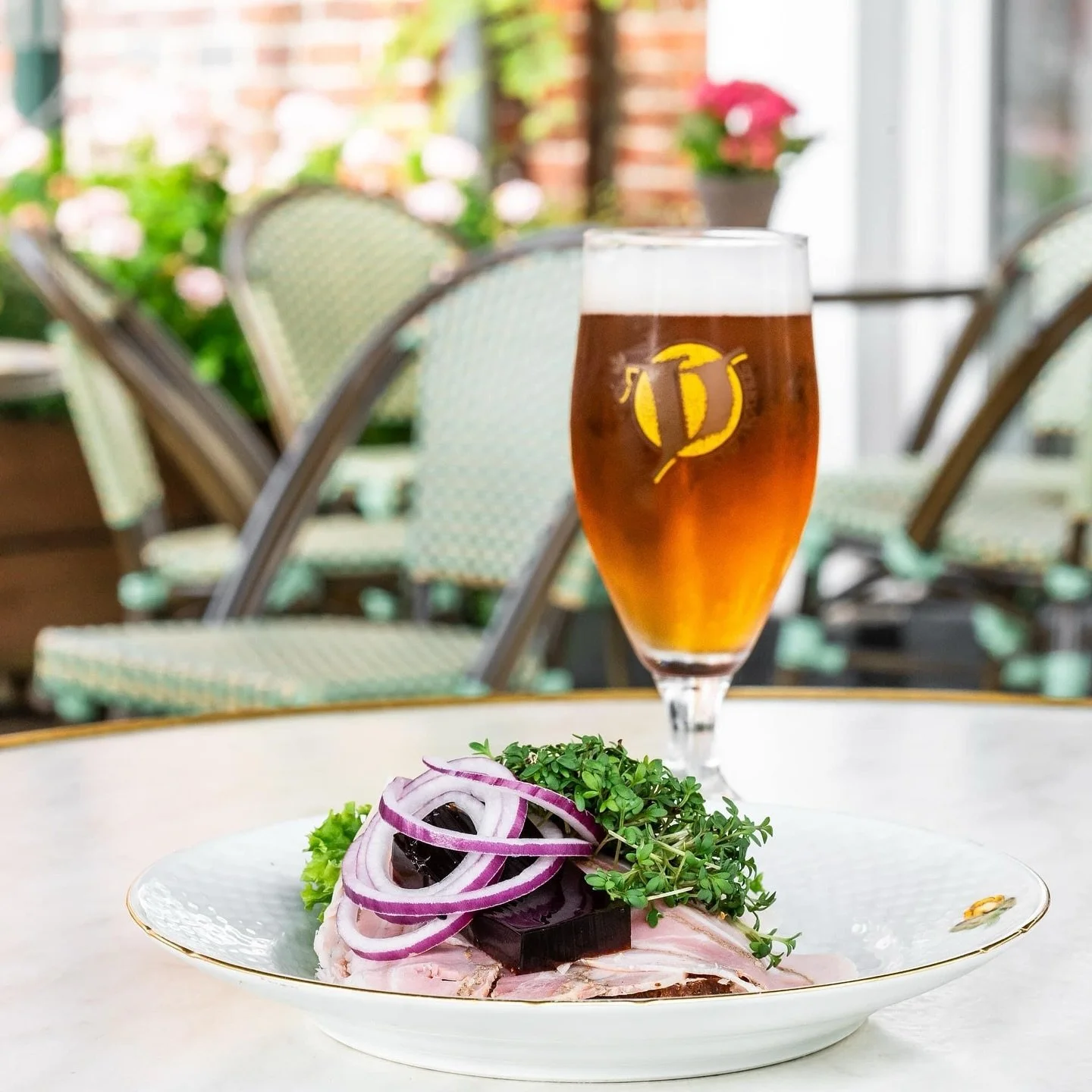 Menu 1 — Fru Thomsen