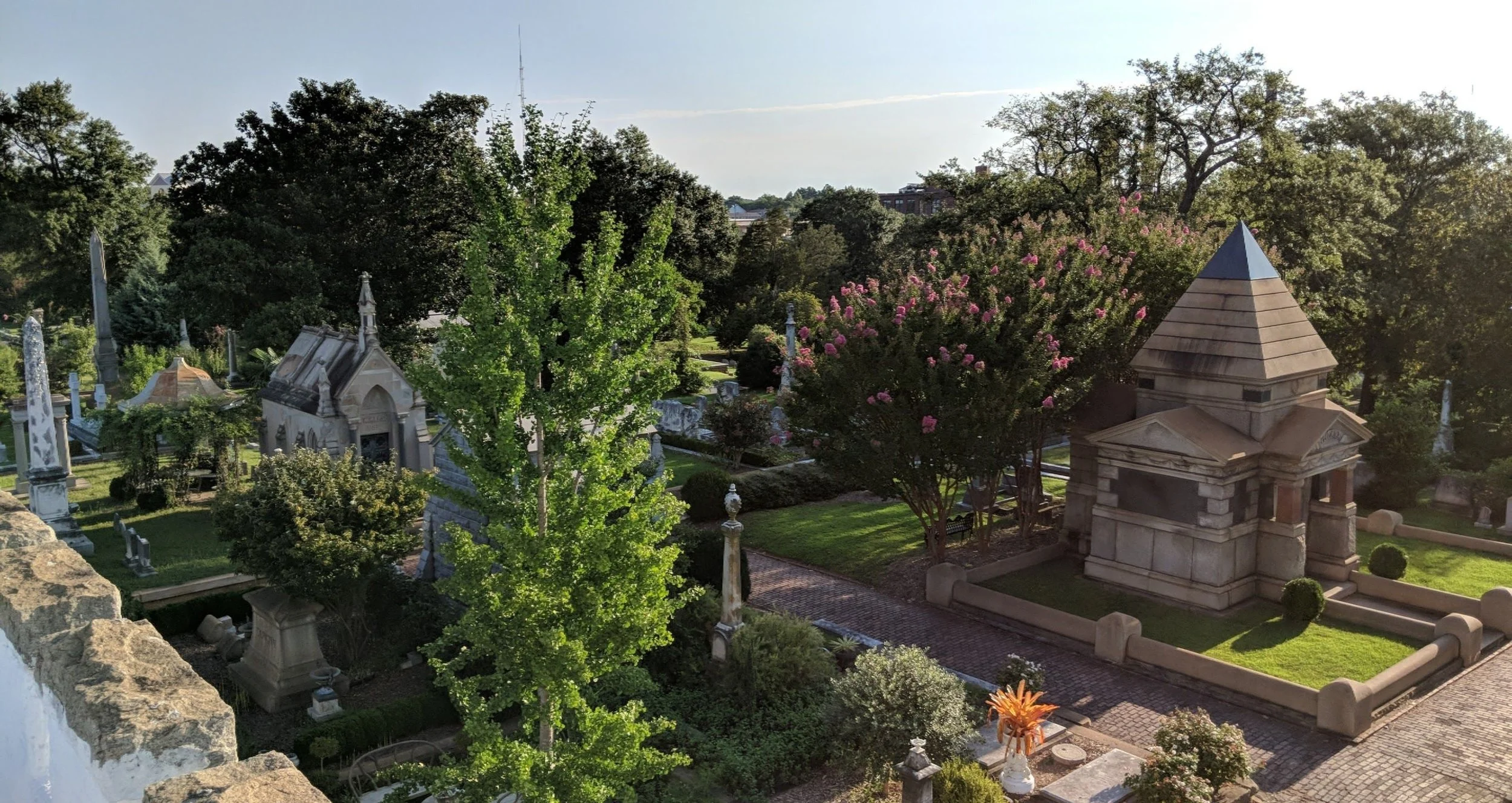 Explore Atlanta’s Historic Oakland Cemetery