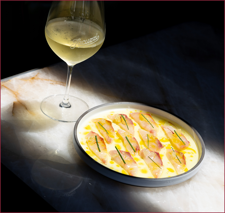 Jacuzzi Bar | Explore Our Delights