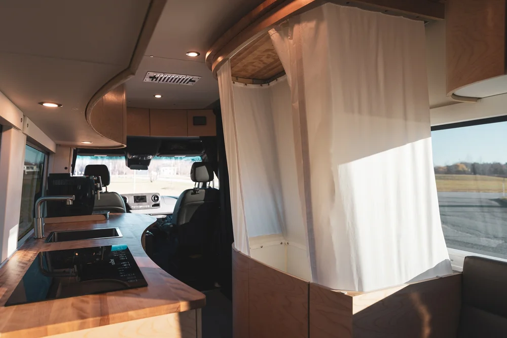 CosyRoad 170 — Coastline Vans