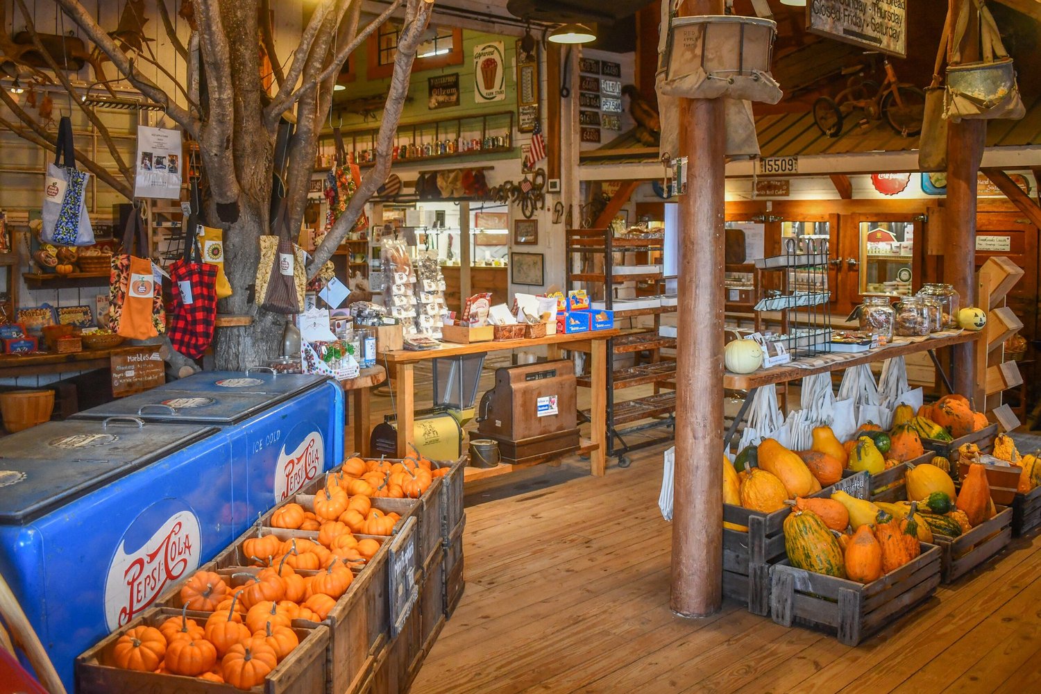 The Farm — Red Apple Farm