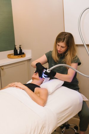 Neveskin — The Covery