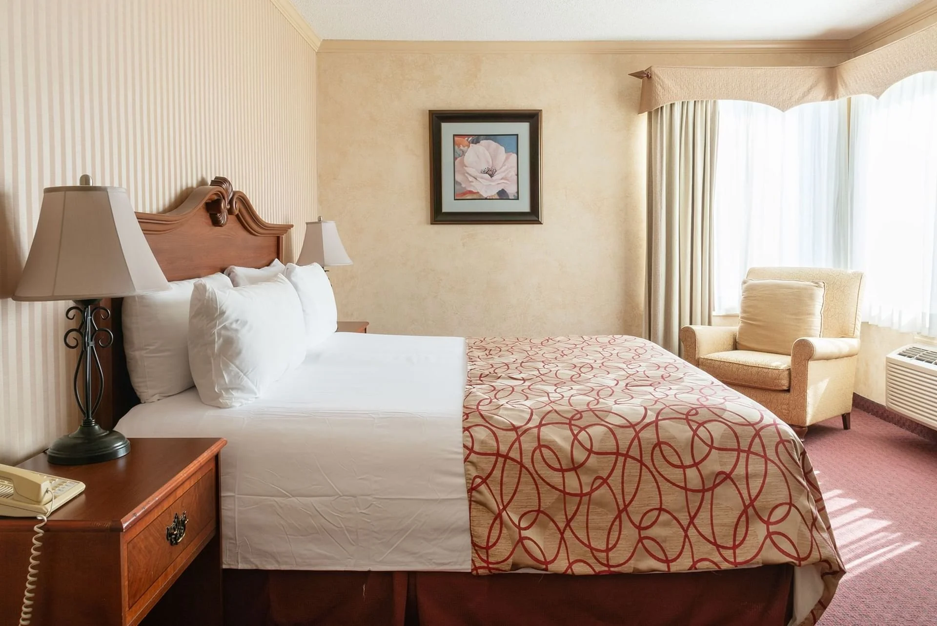 Rooms & Suites — Honor's Haven