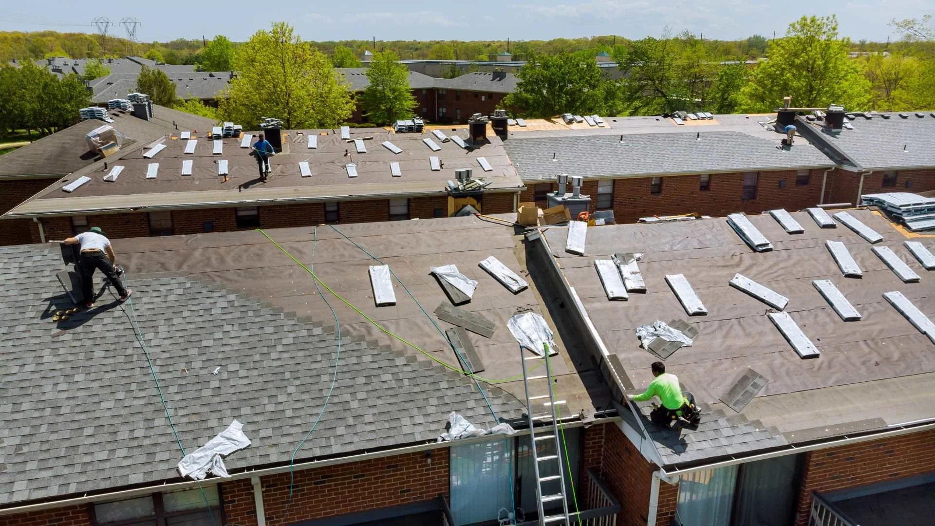 Roofing Installation: Step-by-Step Guide for Businesses — Commercial ...