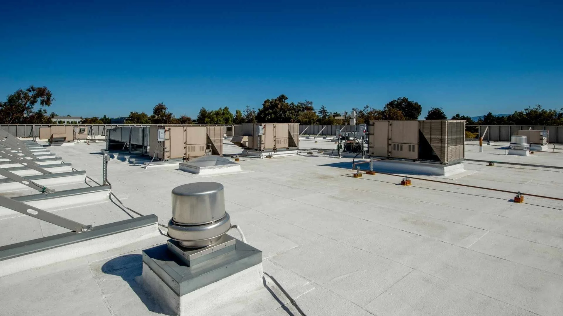 Built Up Roofing Benefits: Mobile AL Guide — Commercial Roofing Mobile AL
