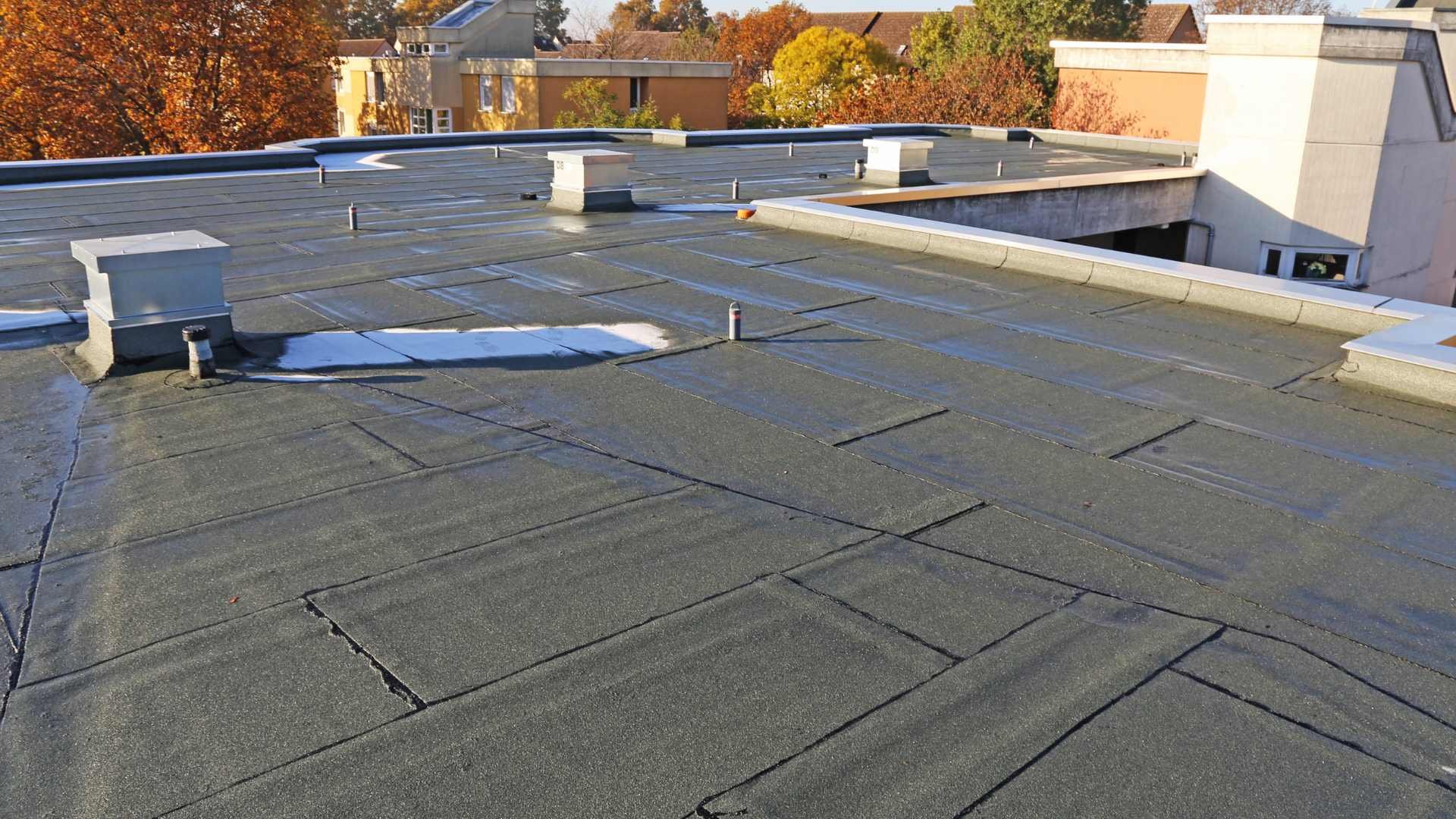 Sloped Roofing for Commercial Buildings: Expert Guide — Commercial ...
