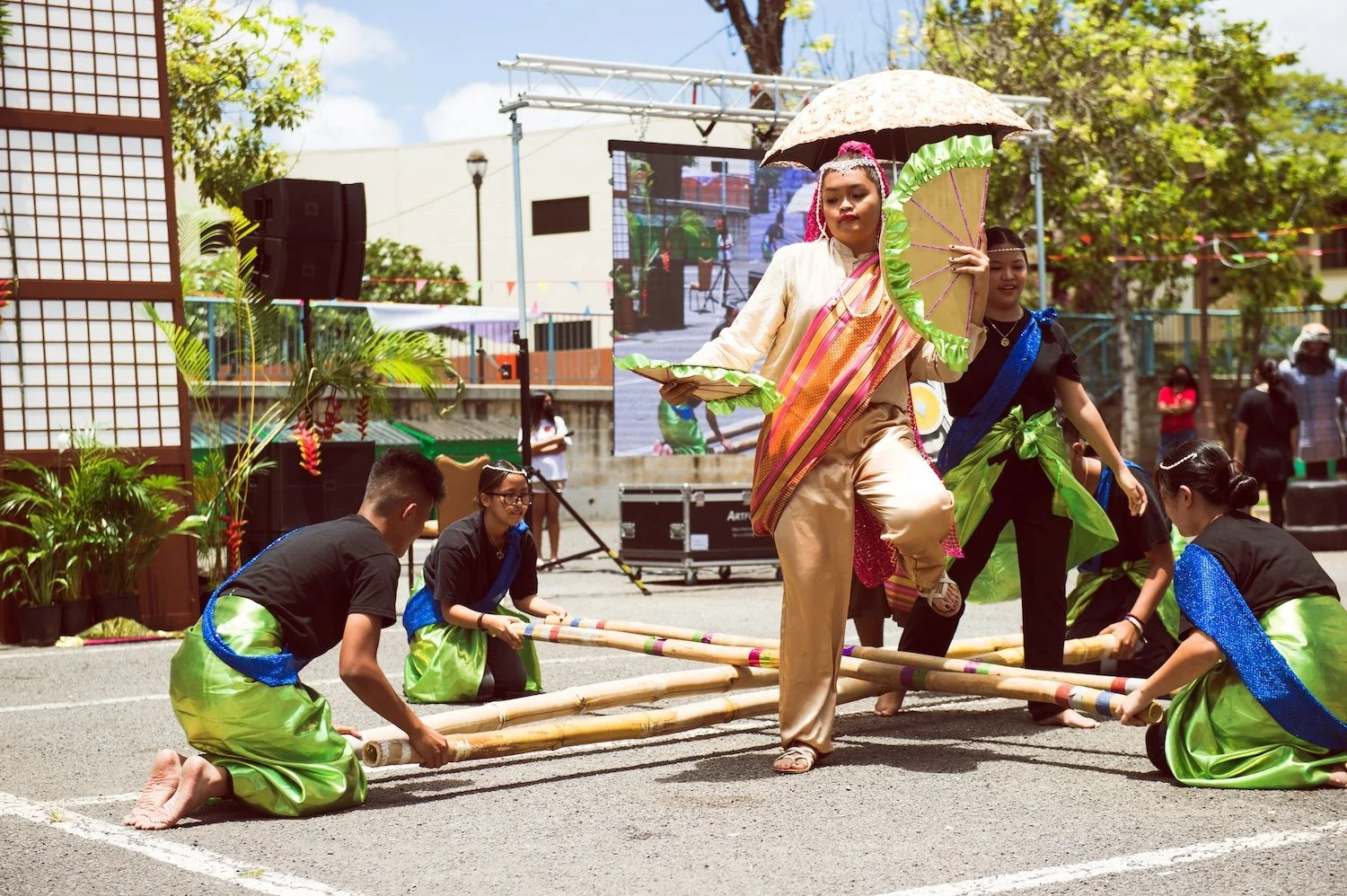 Filipino Fiesta – FilCom Center