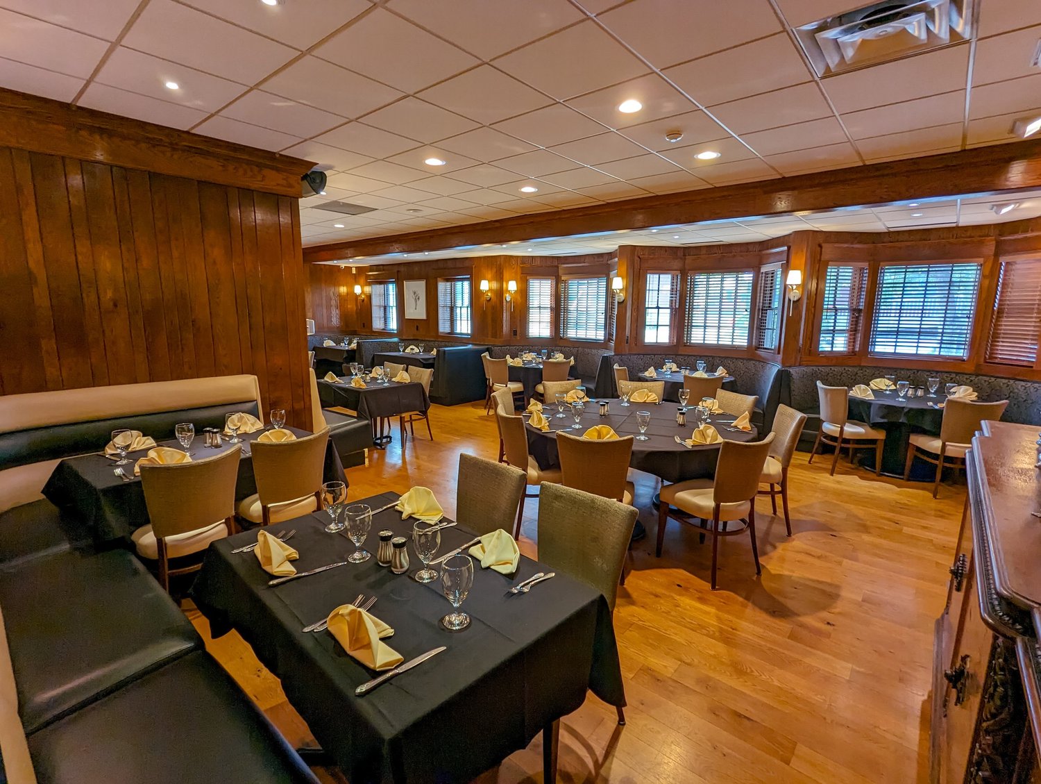 Private Dining — Lake Elmo Inn Restaurant