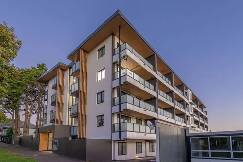 PREMIUM BUILDING MANAGEMENT - CONSTANT BUILDING MANAGEMENT — Constant ...