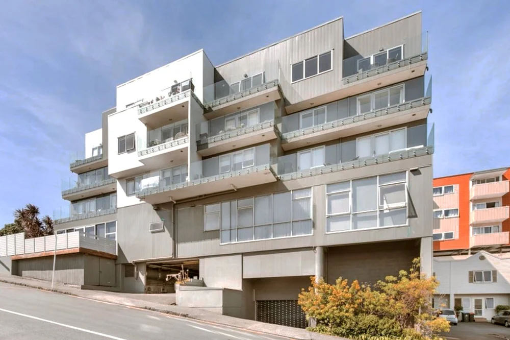 PREMIUM BUILDING MANAGEMENT - CONSTANT BUILDING MANAGEMENT — Constant ...