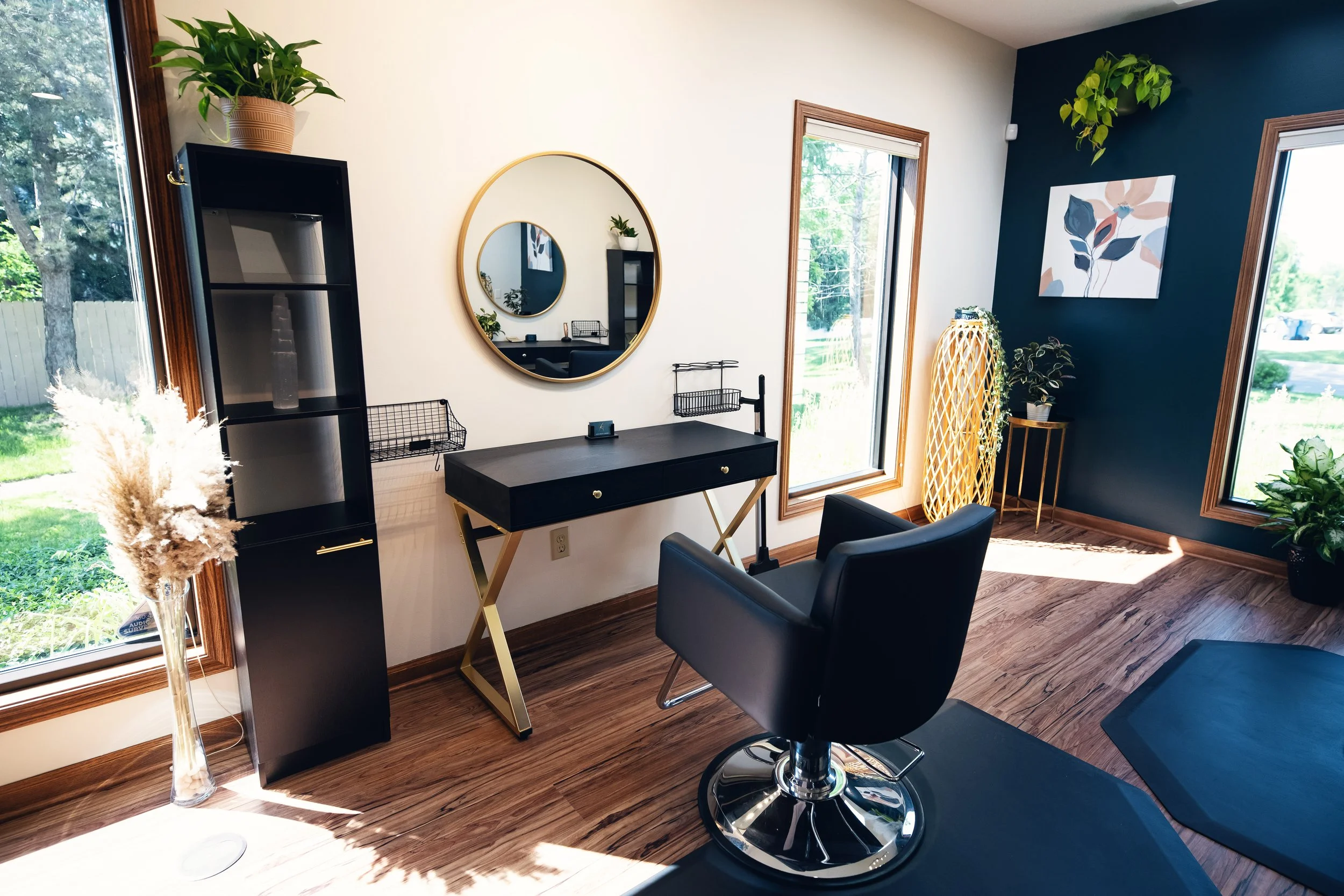 Aura Beauty Lounge FW