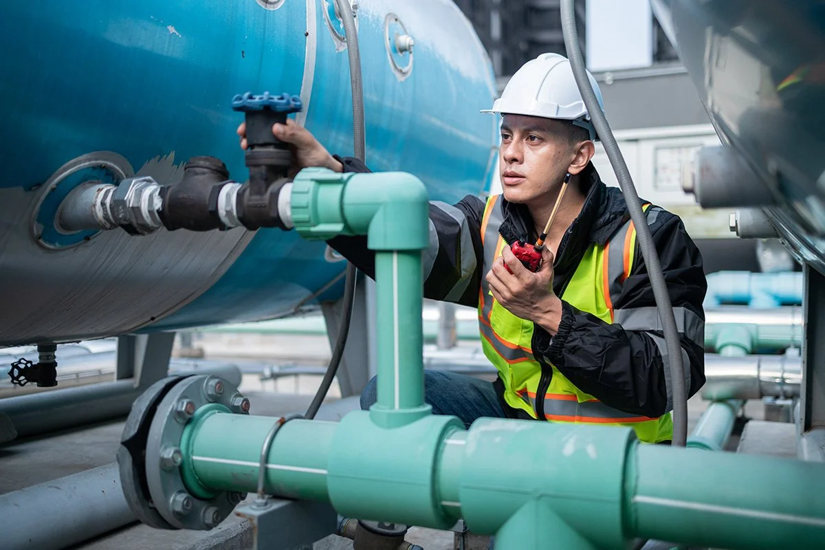What Is a Pipefitter and Is It a Good Career? — Timpl
