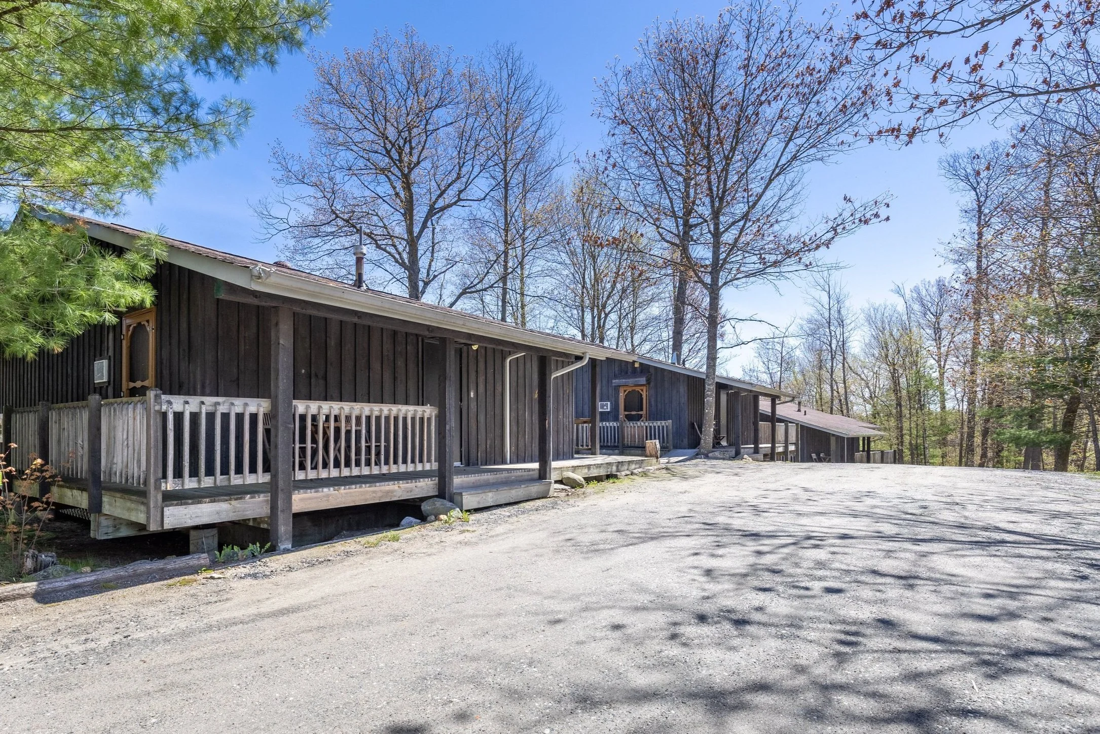 Log Cabin Inn | Book Your Visit Today