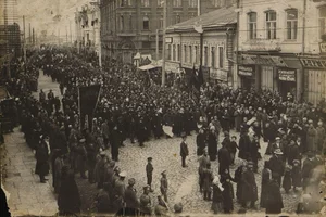 Using Primary Sources | The 1917 Russian Revolution | Humanitas Learning