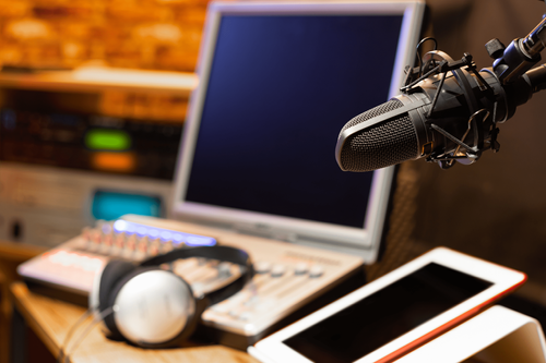 How to Become a Voice Actor: A Step-by-Step Guide — Lauren Bandman ...