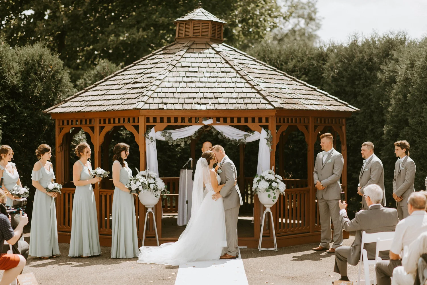 WEDDINGS — The Atrium at Eisler Farms