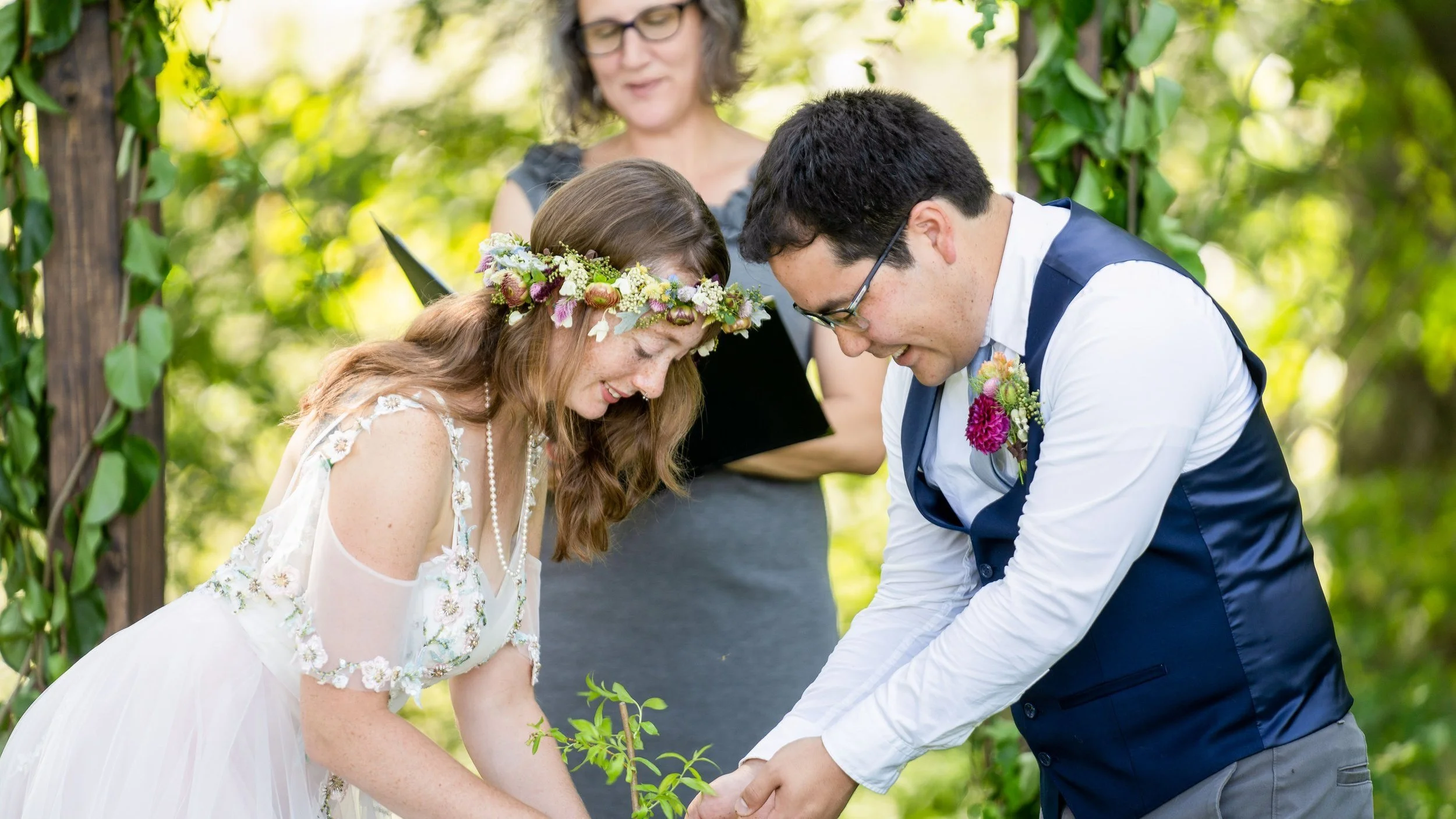 Megan Barber, Celebrant