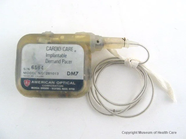 Cardio Pacemaker (From the Collection #4) — Canadian Museum of Health Care