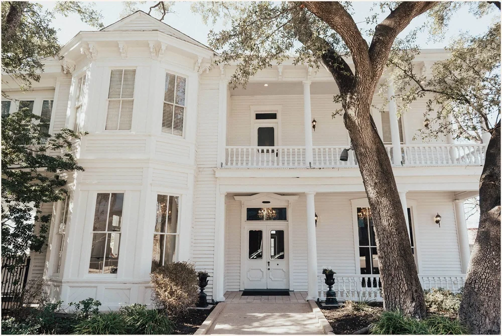 Dark and Moody Wedding at The Allan House — Lauren Parr Photography ...