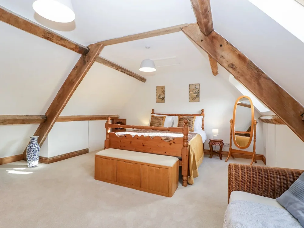 accommodation — Craft Renaissance