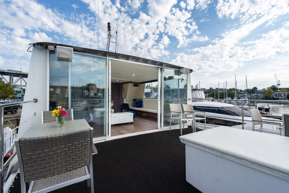 Luxury Cruise Vessels - Explore the Yoho Cruises Fleet - Yoho Cruises ...