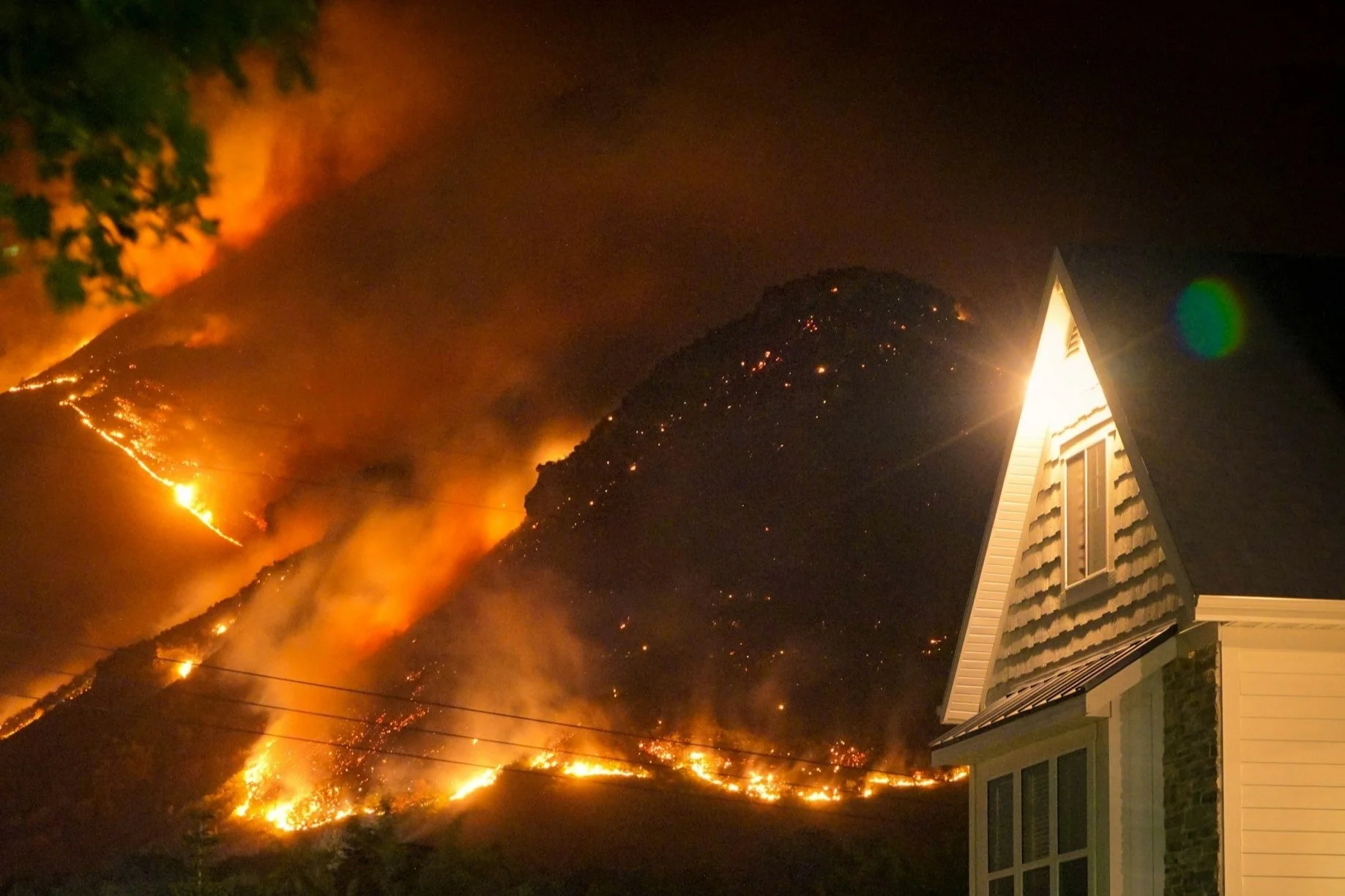 Fireproof Your Eaves: A Critical Step in Defending Your Home from ...