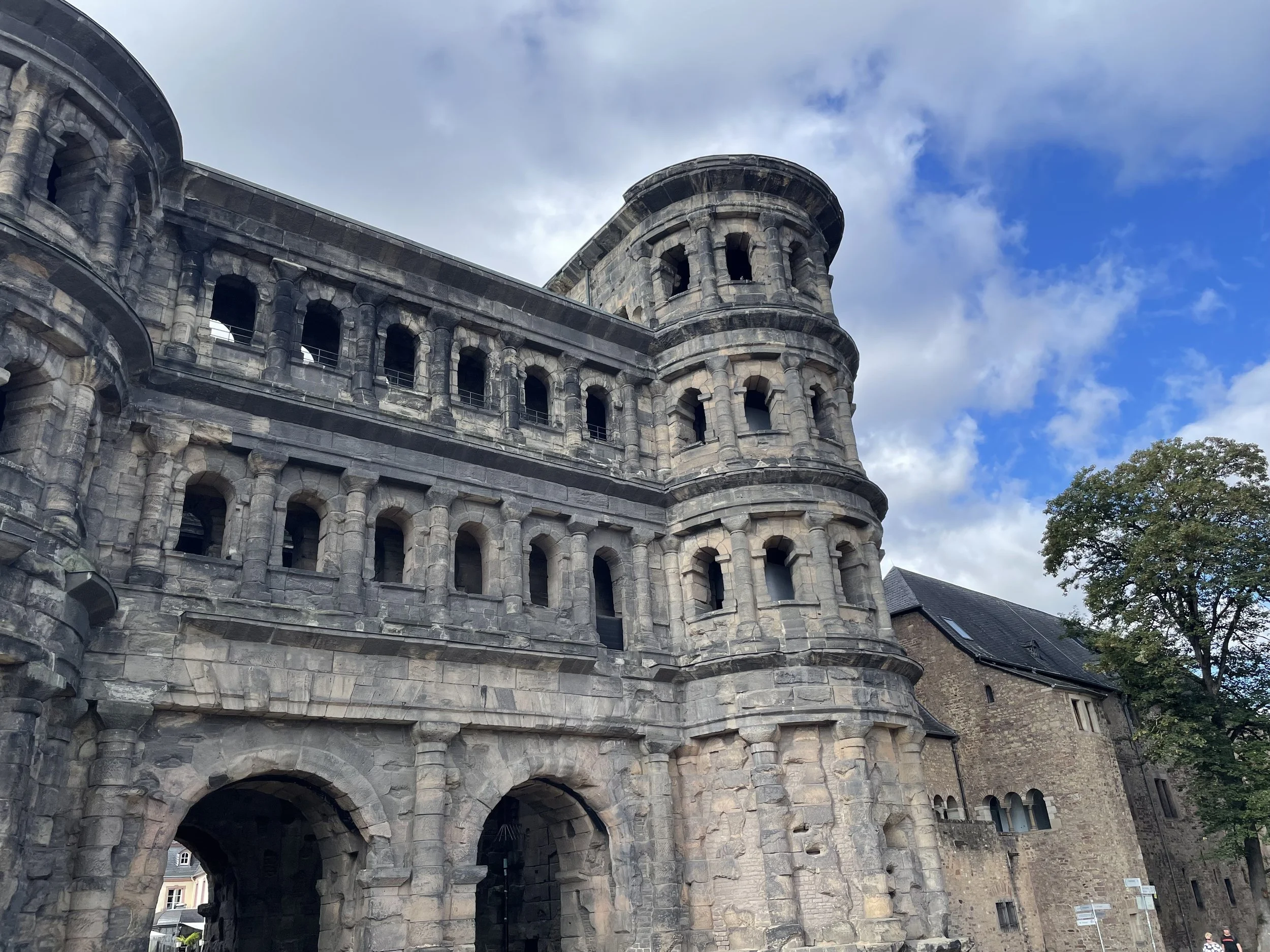 Porta Nigra — The History of Roman Trier and the Land of the Treveri