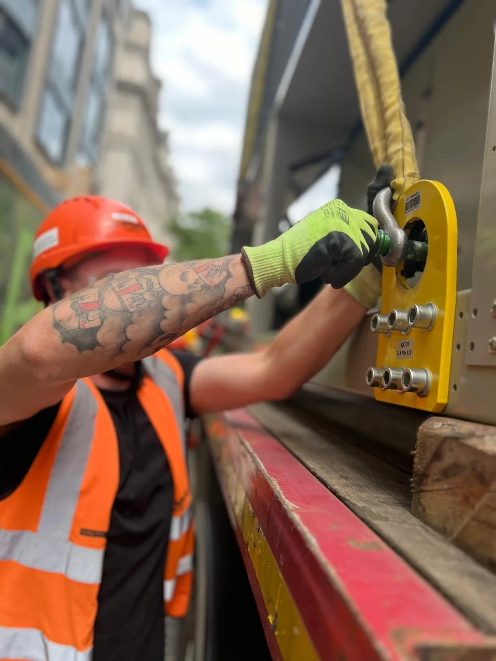 Lift & Shift Services UK | Tower Cranes & Plant Movements Specialists ...
