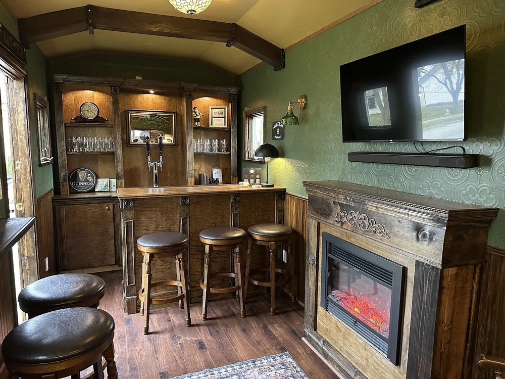 Park and Pour Pubs | Mobile Bar Rental Columbus