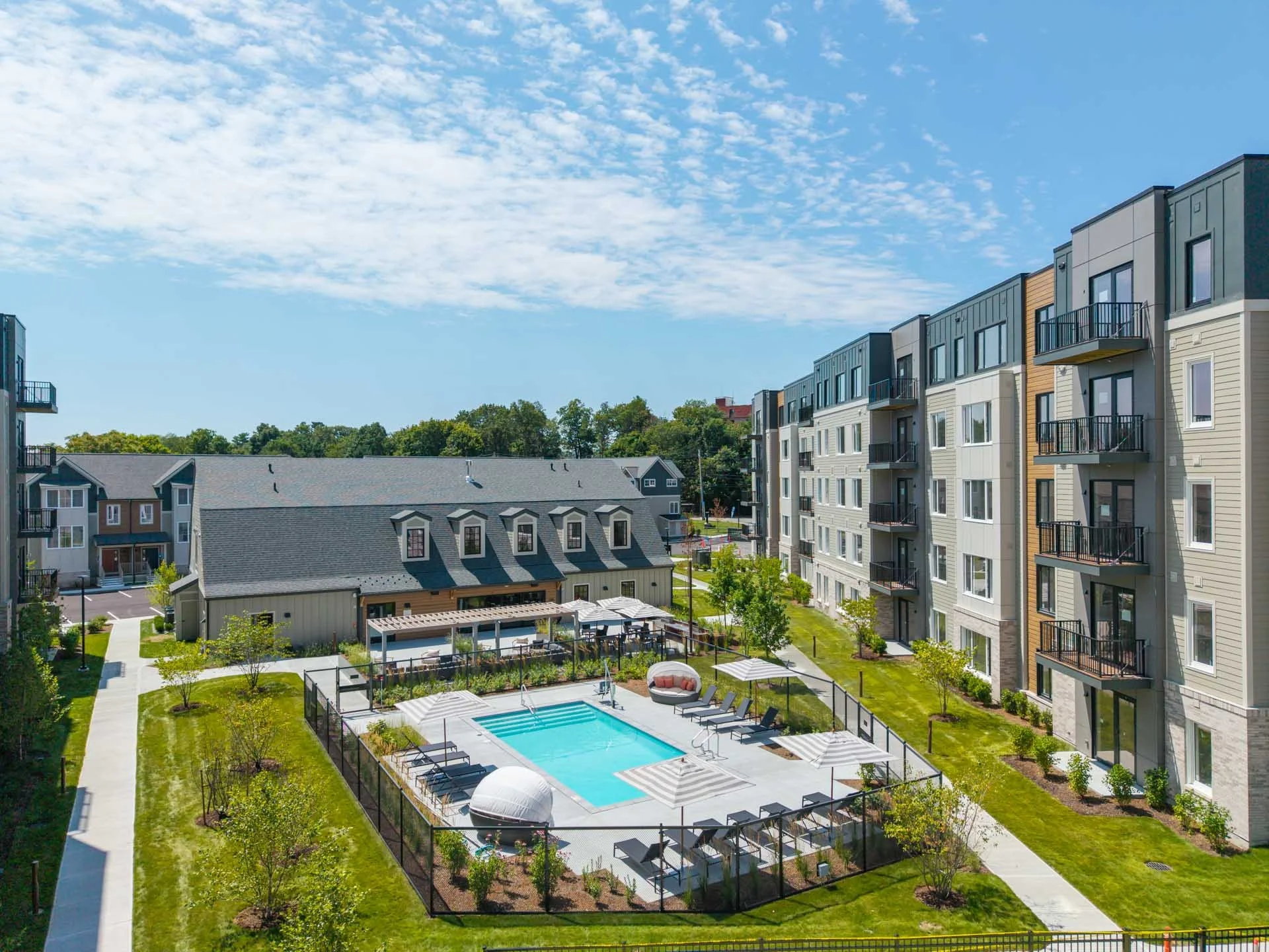 The Devon at Weiss Farm | Luxury Apartments in Stoneham, MA