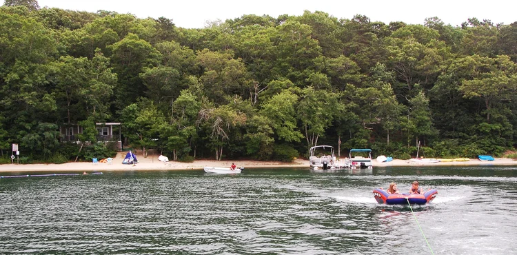 DunRoamin on Peters Pond | RV Camping & Vacation Rentals on Cape Cod
