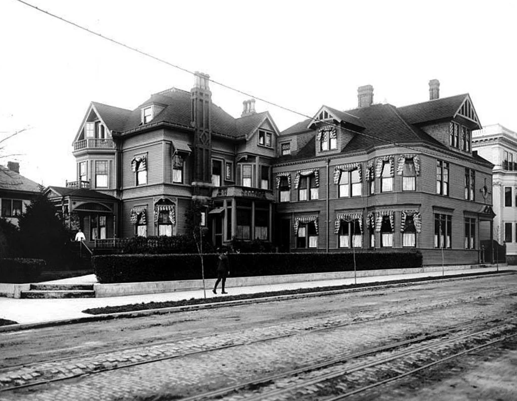 First Hill Seattle: Architectural Walking Tour — be home in seattle
