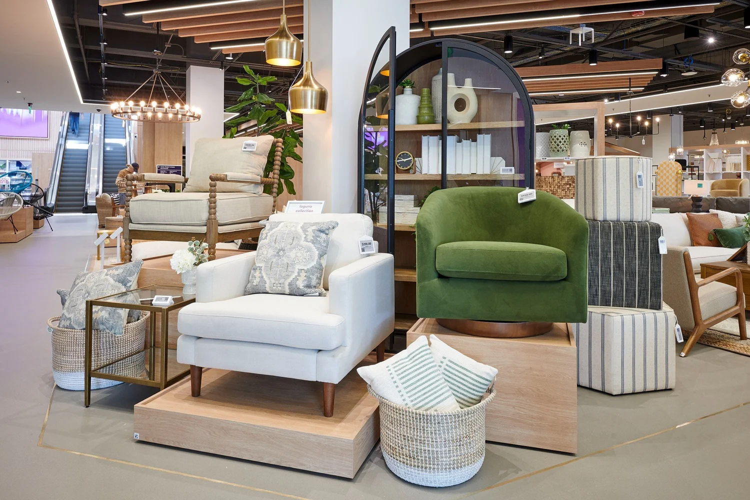 ZenGenius: Visual Merchandising, Event Design, & Display Elements