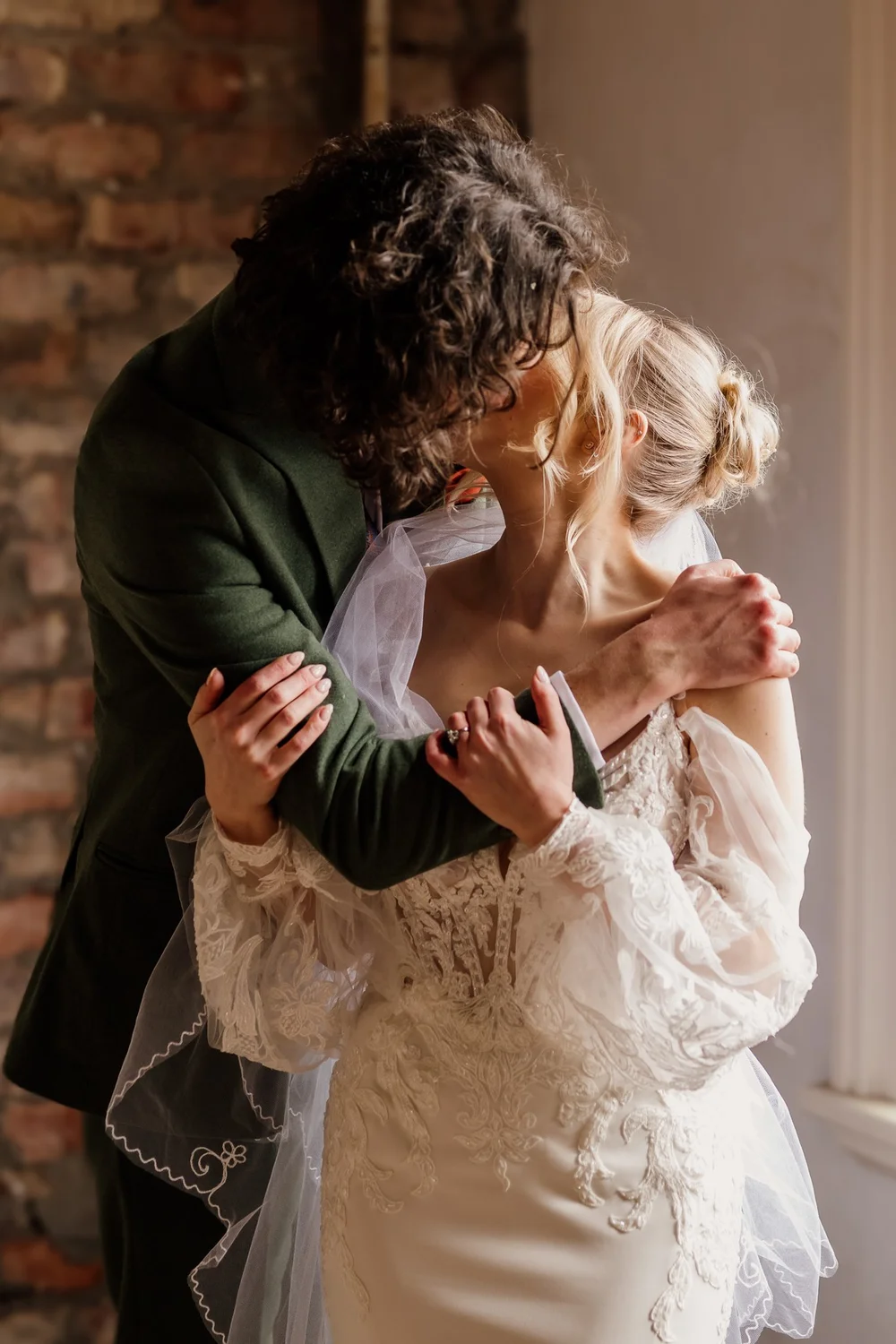 Laura Bareham Photography | Cheshire Wedding Photographer
