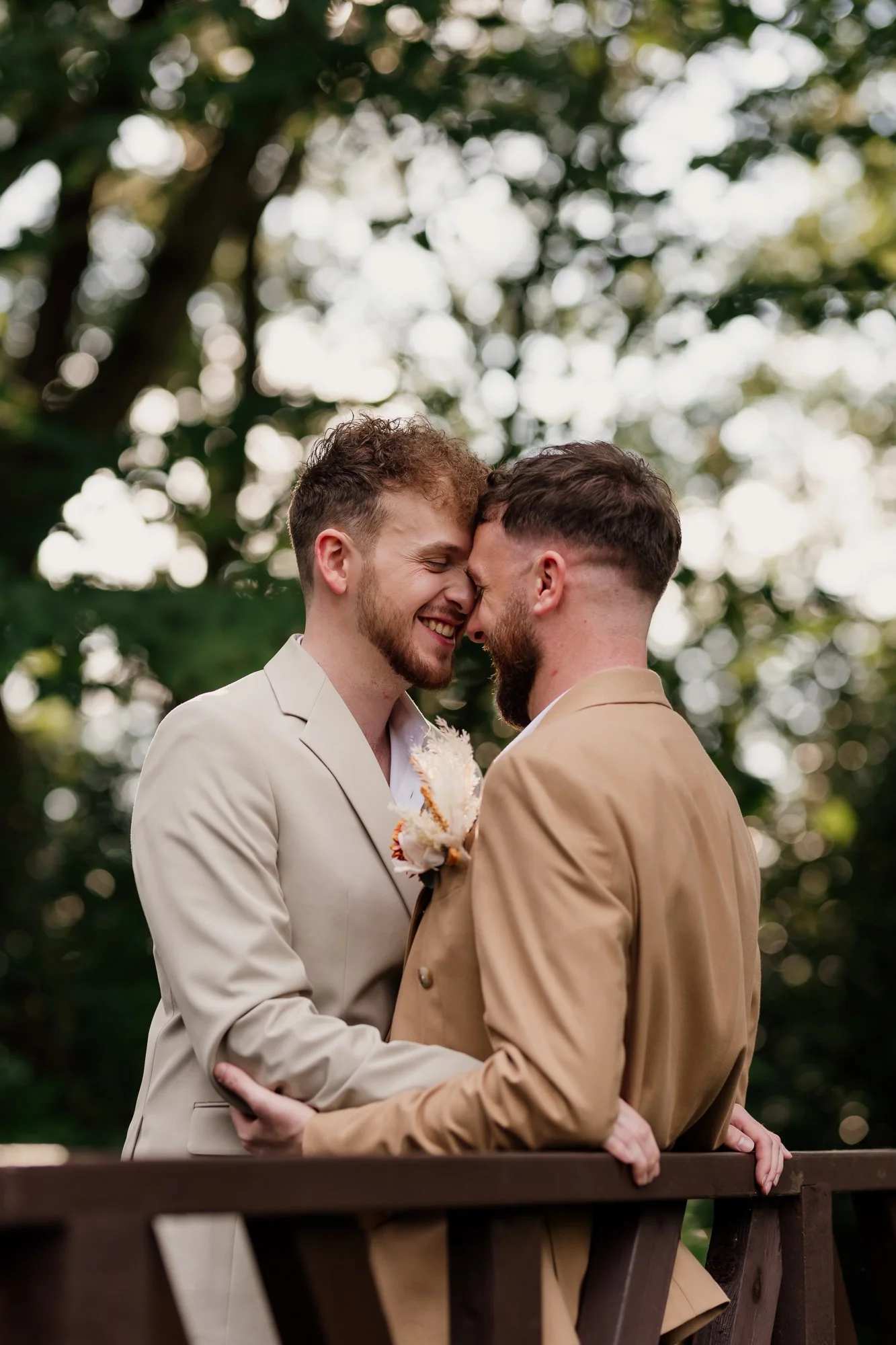 Laura Bareham Photography | Cheshire Wedding Photographer