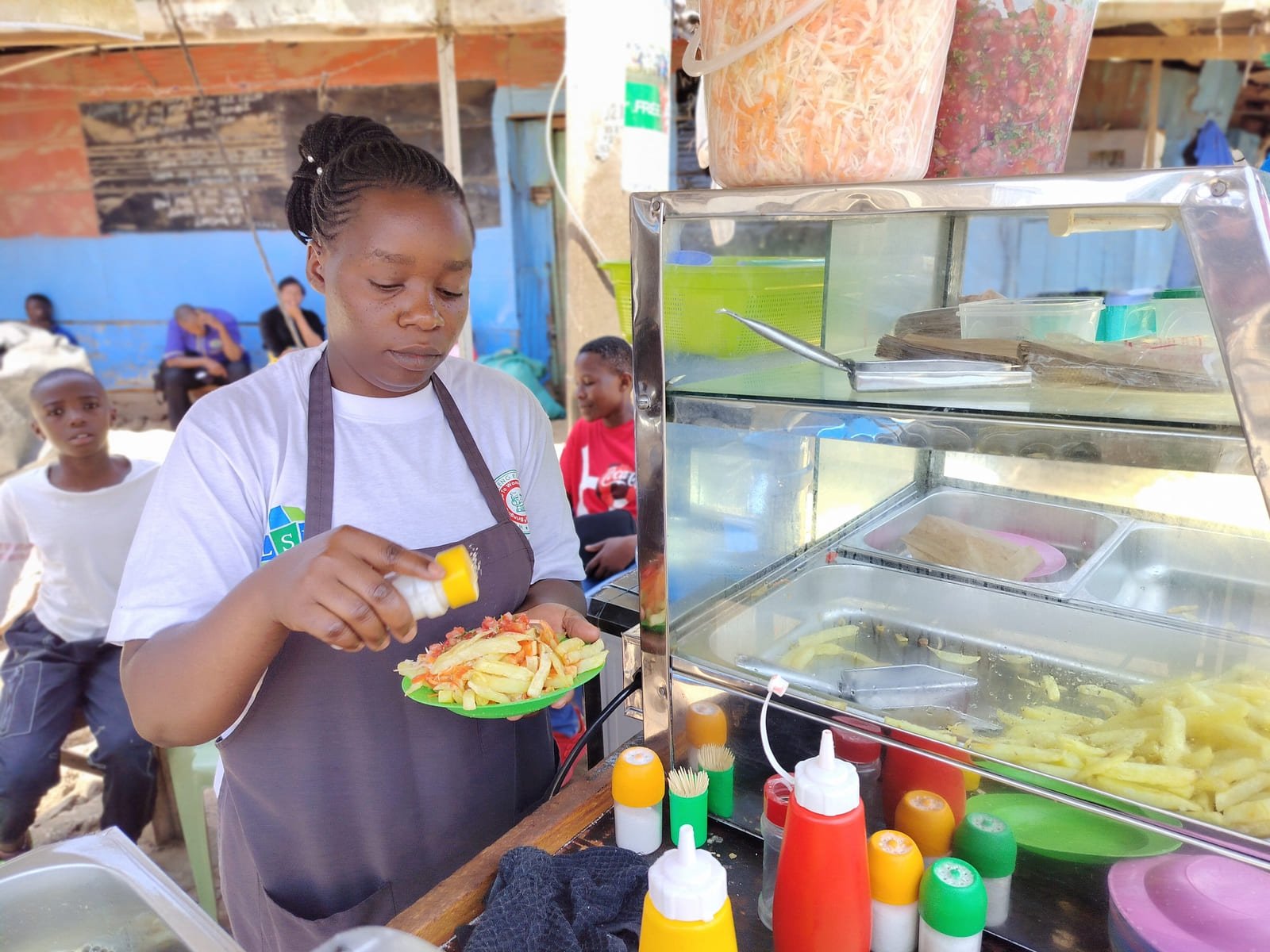 Rosemary Awuor - From Volunteer to Entrepreneur — Jiinue Growth Program