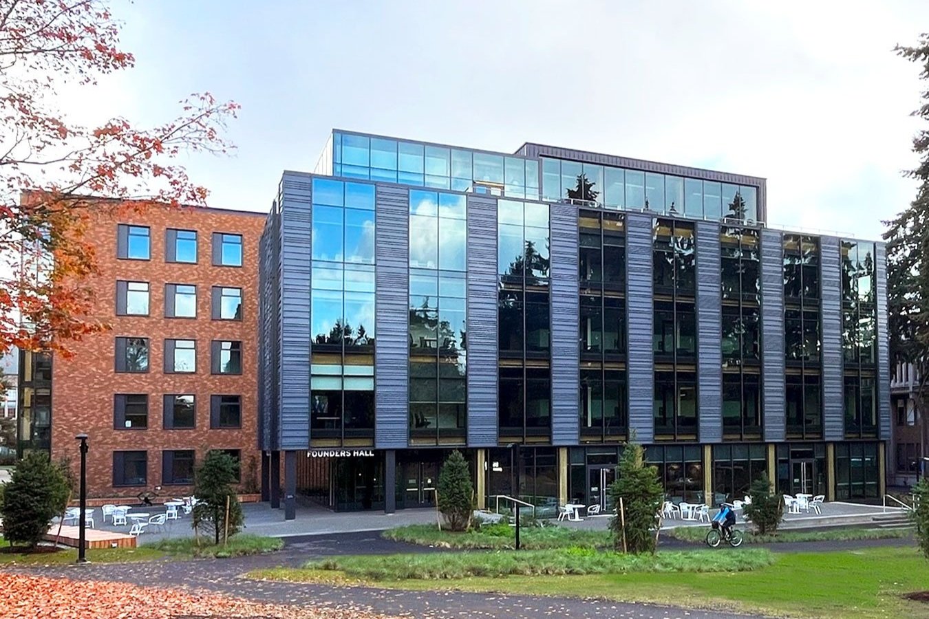 University of Washington Founders Hall School of Business — PELLCO ...