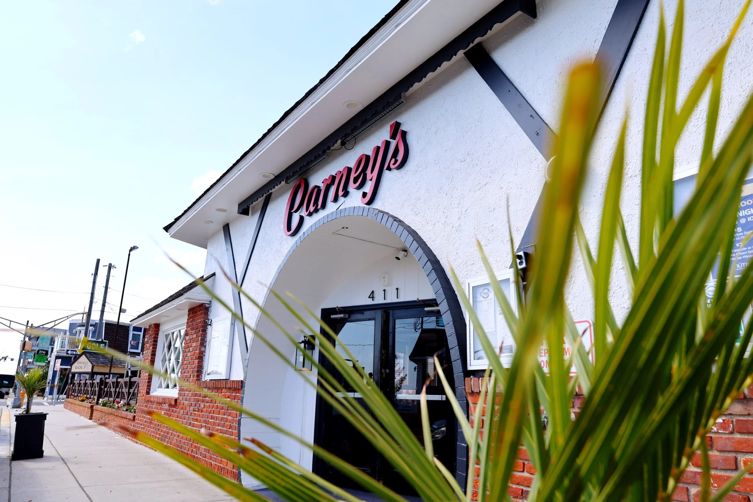 Carney's Restaurant and Bar