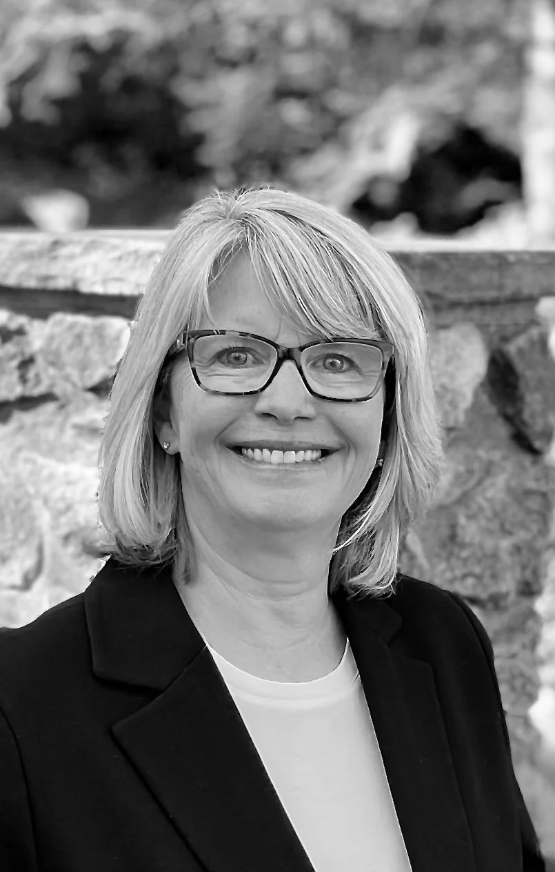 Meet the Team | Simpson Commercial Real Estate Experts — Simpson ...